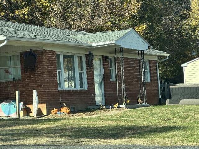 3 Br, 1 bath, Single Family 332 Lee Highway
