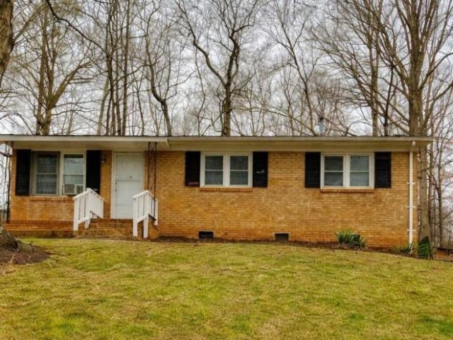 3 Br, 1 bath, Single Family 335 Edgegreen Dr