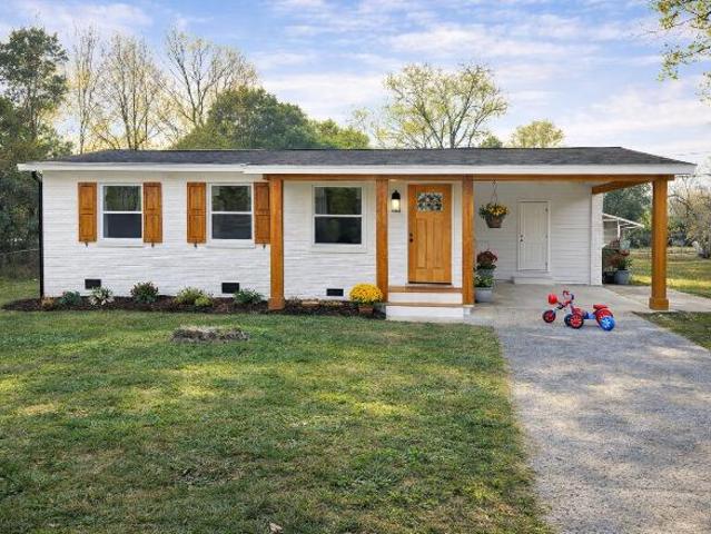 3 Br, 1 bath, Single Family 4445 Vinson Ave