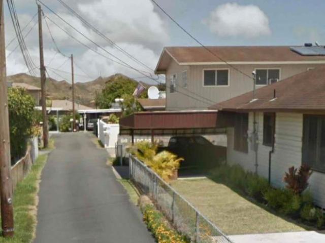 3 Br, 1 bath, Single Family 444 A Kawainui St