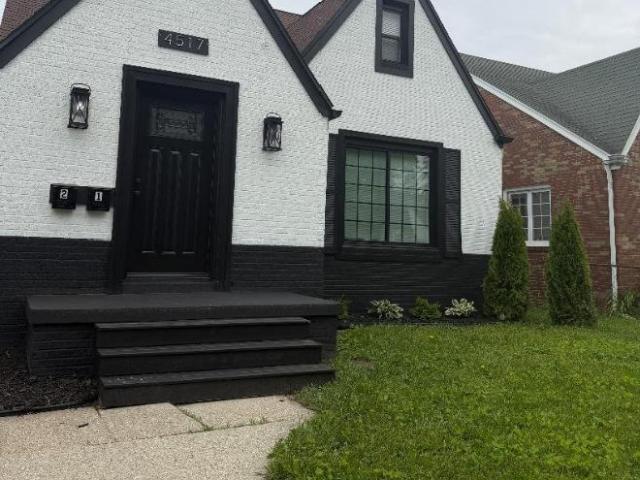 3 Br, 1 bath, Single Family 4517 Douglas Rd