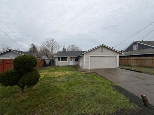 3 Br, 1 bath, Single Family 4640 Wyoming Ave NE
