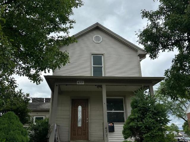 3 Br, 1 bath, Single Family 477 E Martin St