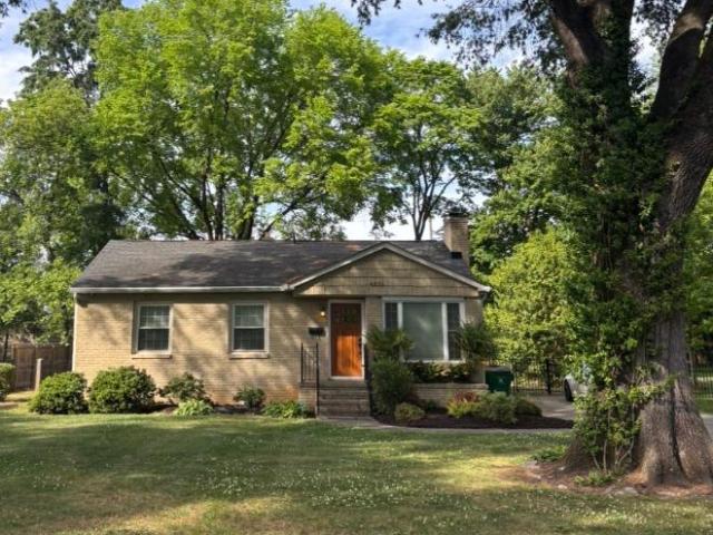 3 Br, 1 bath, Single Family 4801 Doris Ave