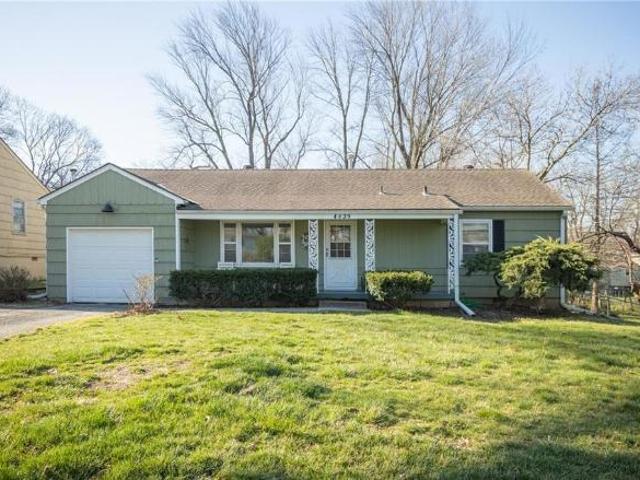 3 Br, 1 bath, Single Family 4839 W 61st Ter