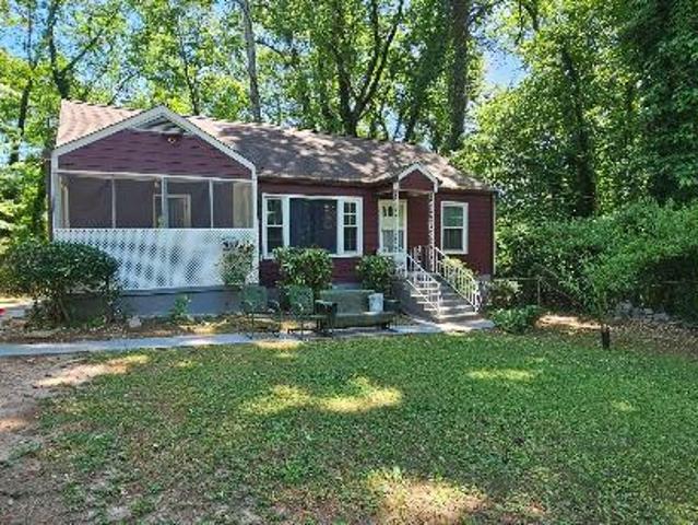 3 Br, 1 bath, Single Family 488 Pomona Circle SW
