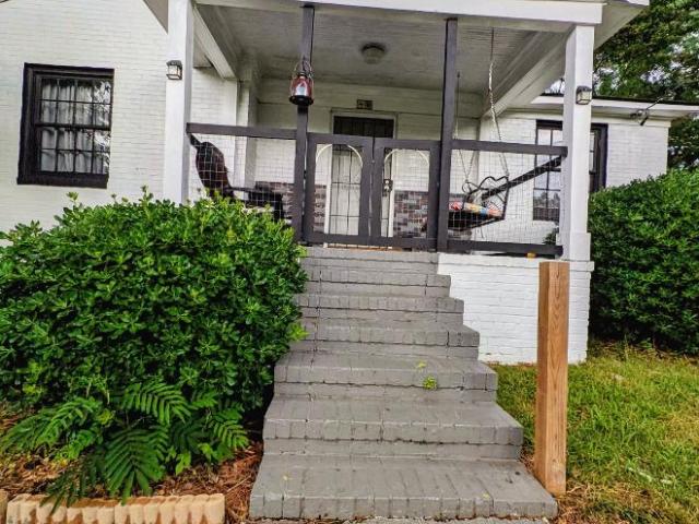 3 Br, 1 bath, Single Family 48 Douglas St
