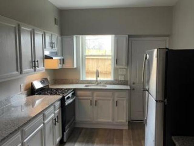 3 Br, 1 bath, Single Family 4940 W Stiles St