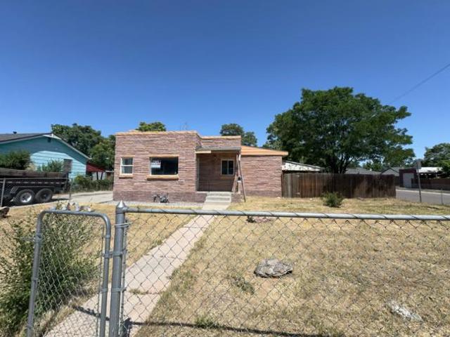 3 Br, 1 bath, Single Family 4950 Milwaukee St