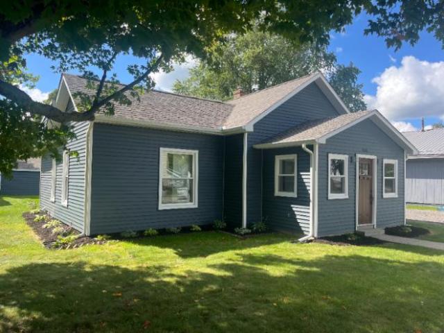 3 Br, 1 bath, Single Family 406 W Front Street