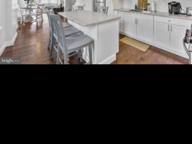 3 Br, 1 bath, Single Family 408 Seneca St