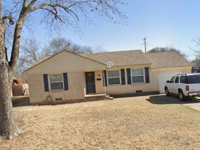 3 Br, 1 bath, Single Family 4115 Hughes