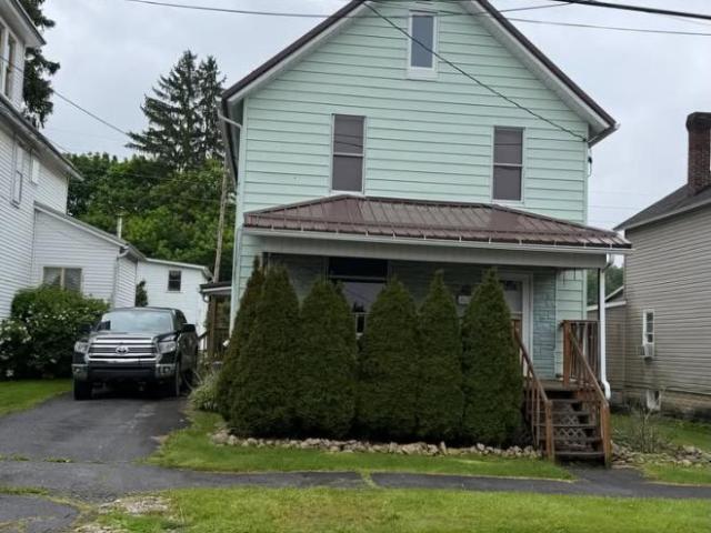 3 Br, 1 bath, Single Family 411 Knarr Street