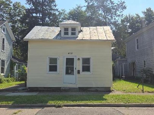 3 Br, 1 bath, Single Family 412 S 2nd St
