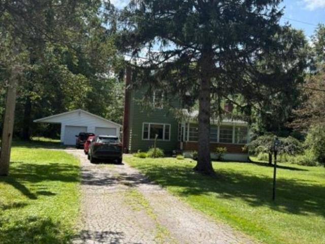 3 Br, 1 bath, Single Family 4167 Oak Street Ext