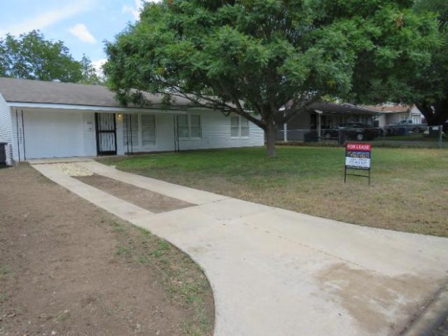 3 Br, 1 bath, Single Family 419 Anton Dr