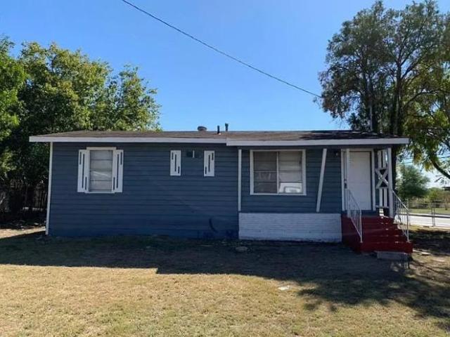 3 Br, 1 bath, Single Family 426 Koehler