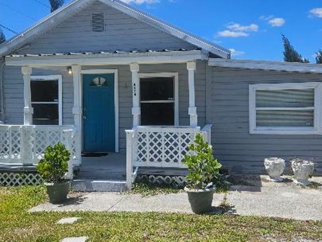 3 Br, 1 bath, Single Family 4315 Commercial Street