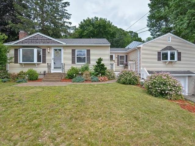 3 Br, 1 bath, Single Family 4323 Astor Ave