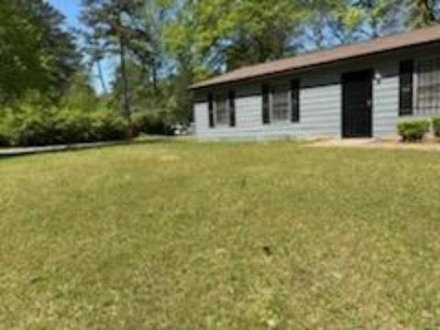 3 Br, 1 bath, Single Family 4325 Lincolndale Dr