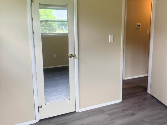 3 Br, 1 bath, Single Family 432 Linden St