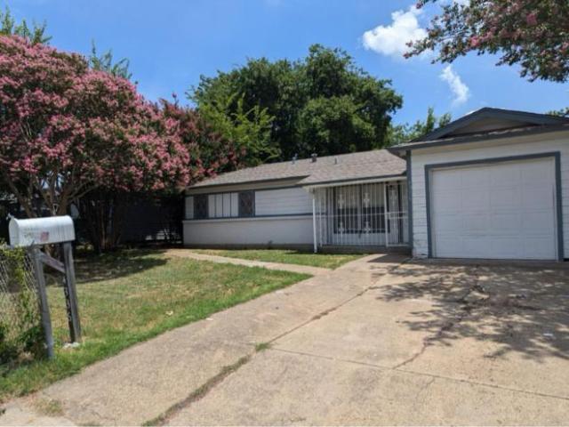 3 Br, 1 bath, Single Family 4336 Jana Dr