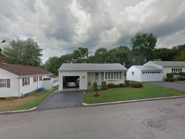 3 Br, 1 bath, Single Family 54 Hilltop Road