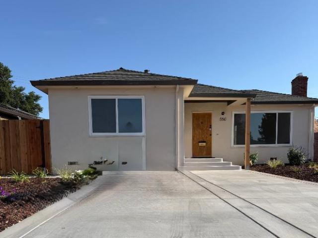 3 Br, 1 bath, Single Family 550 Broadway St