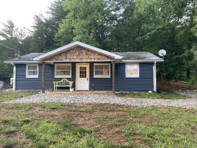 3 Br, 1 bath, Single Family 551 Black Hill Rd
