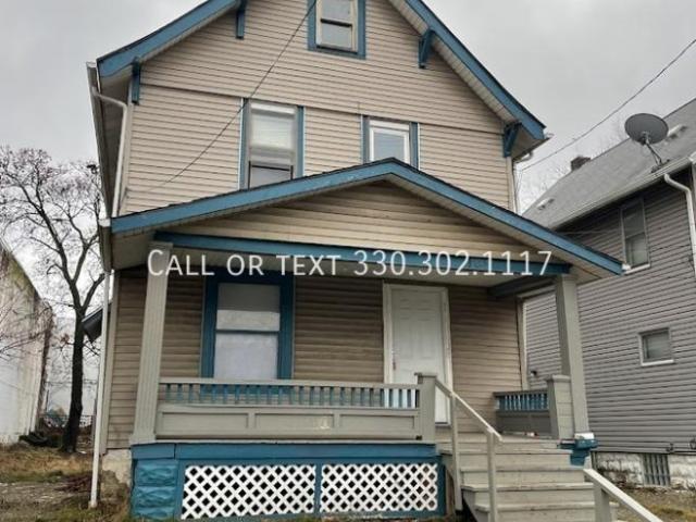 3 Br, 1 bath, Single Family 564 E Crosier St