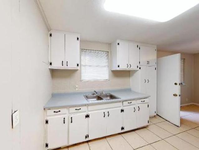 3 Br, 1 bath, Single Family 5687 Atlee Ave