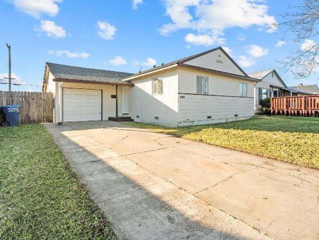 3 Br, 1 bath, Single Family 5733 San Vincente Way