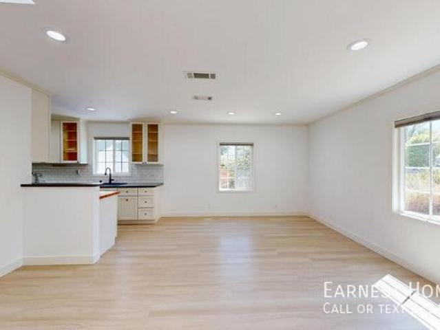 3 Br, 1 bath, Single Family 5844 Vesper Avenue