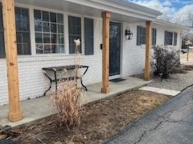 3 Br, 1 bath, Single Family 5938 Main St