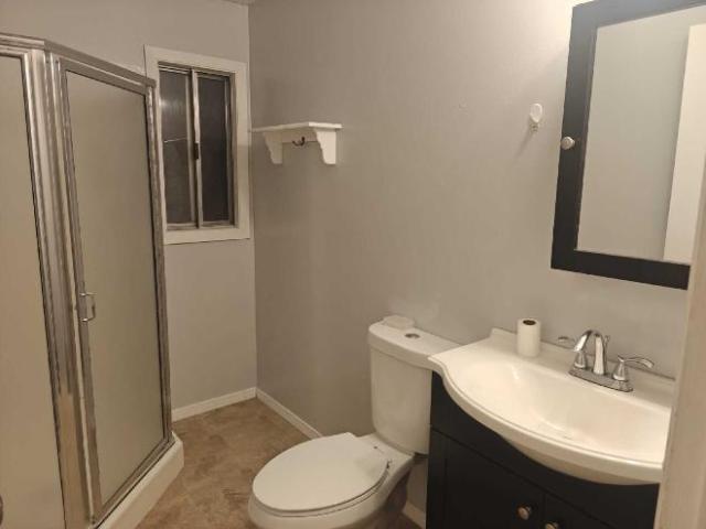 3 Br, 1 bath, Single Family 501 W Hill St