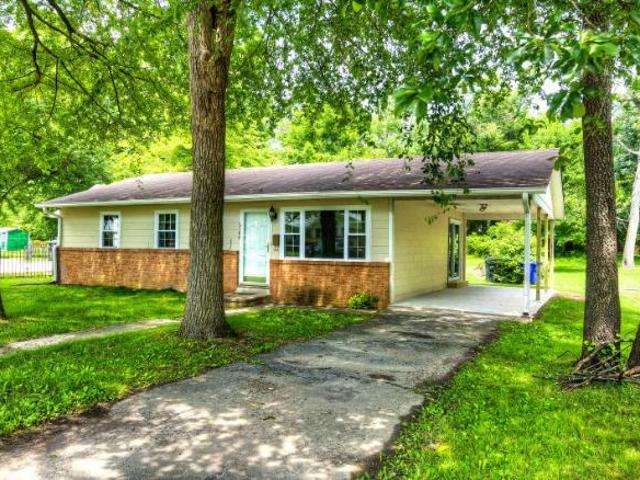 3 Br, 1 bath, Single Family 5108 Navahoe St