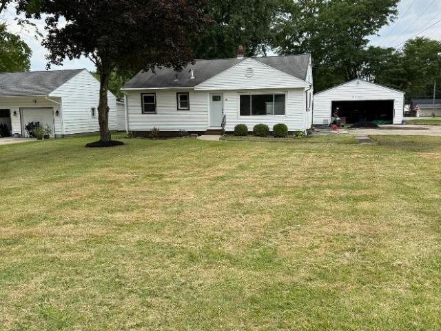 3 Br, 1 bath, Single Family 5181 Alva Ave NW
