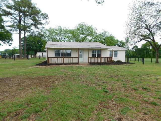 3 Br, 1 bath, Single Family 529 Old Mount Olive Highway