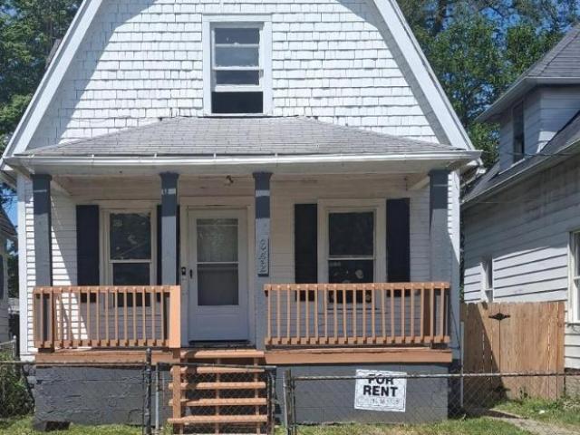 3 Br, 1 bath, Single Family 642 Berry St