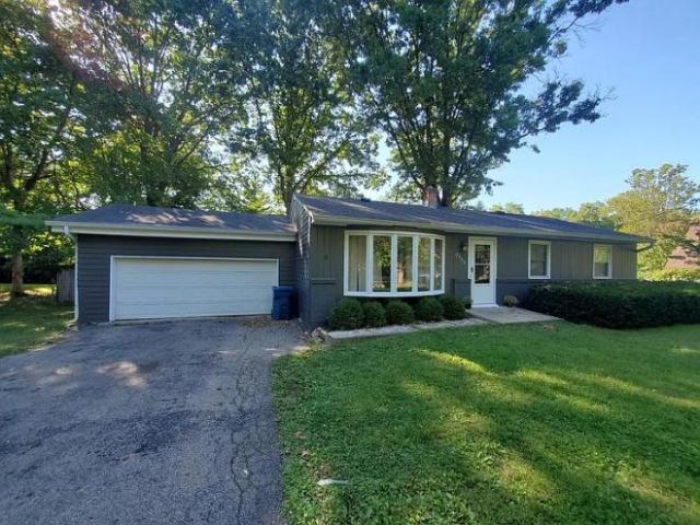 3 Br, 1 bath, Single Family 6488 N Rural St