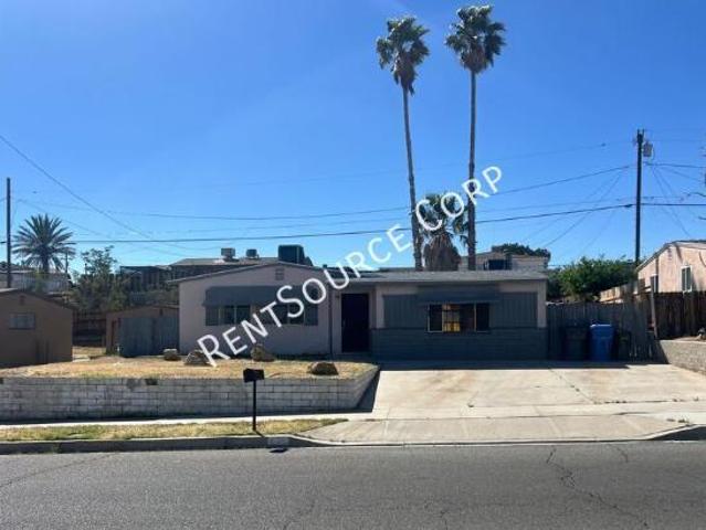 3 Br, 1 bath, Single Family 650 S Muriel Dr