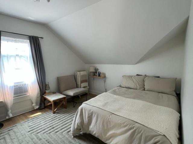3 Br, 1 bath, Single Family 65 Moulton Street