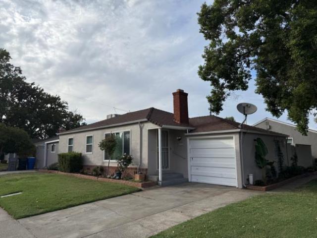 3 Br, 1 bath, Single Family 6015 8th Ave