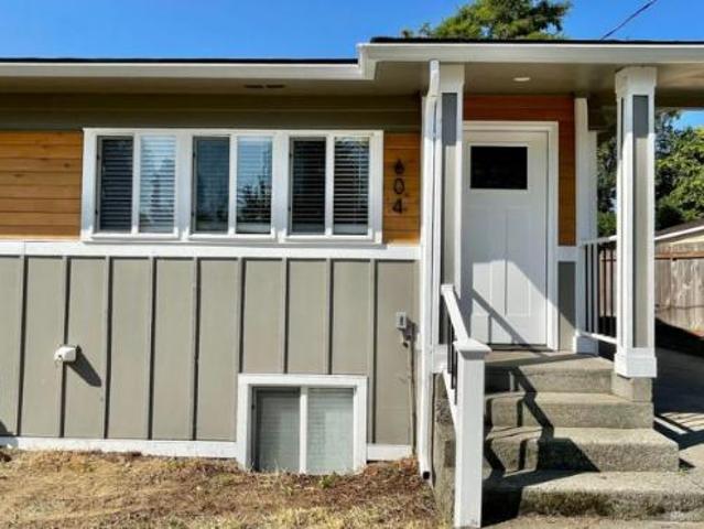 3 Br, 1 bath, Single Family 604 Camas Ave NE