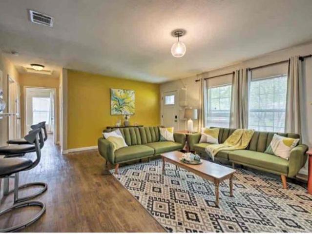 3 Br, 1 bath, Single Family 611 Sumner Drive