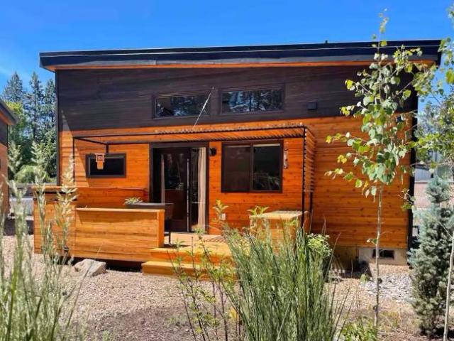3 Br, 1 bath, Single Family 61304 SE Wizard