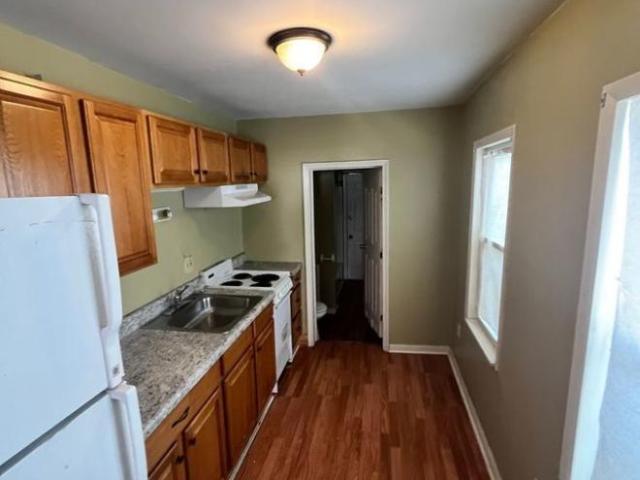 3 Br, 1 bath, Single Family 616 Birch Street