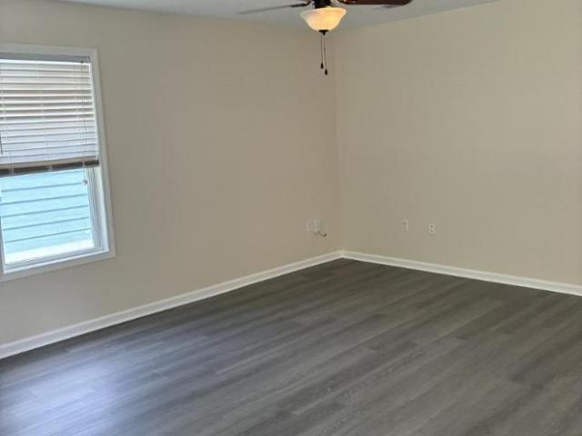3 Br, 1 bath, Single Family 6205 West Forrest Street