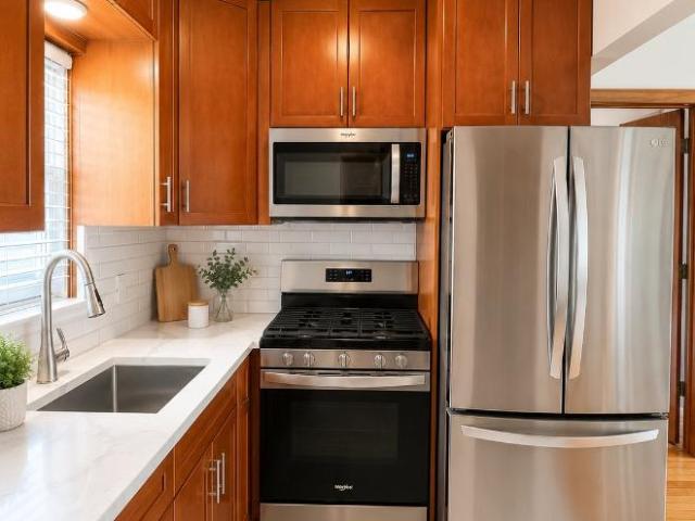 3 Br, 1 bath, Single Family 62 Stein Ave
