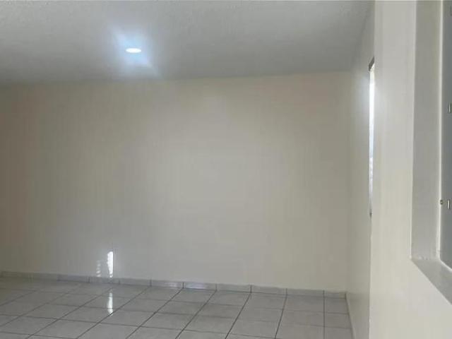 3 Br, 1 bath, Single Family 6325 Miami Lakeway South